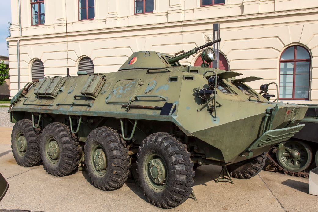 WarWheels.Net- BTR-60pb APC Photos